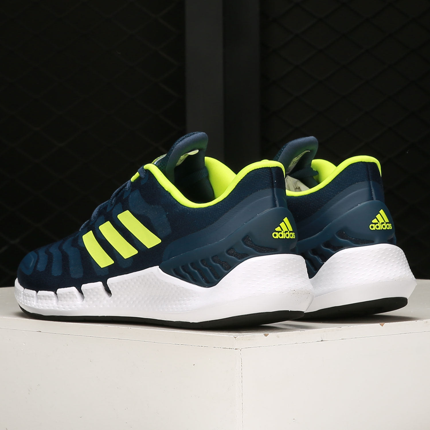 Adidas/阿迪达斯CC Ventania藏青亮黄荧光男女时尚跑步鞋FZ1743_虎窝淘