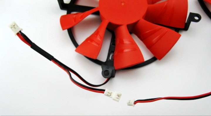 铭瑄R9 270PRO 370 1024SP巨无霸X2 380终结者4G HD7850显卡风扇_虎窝淘