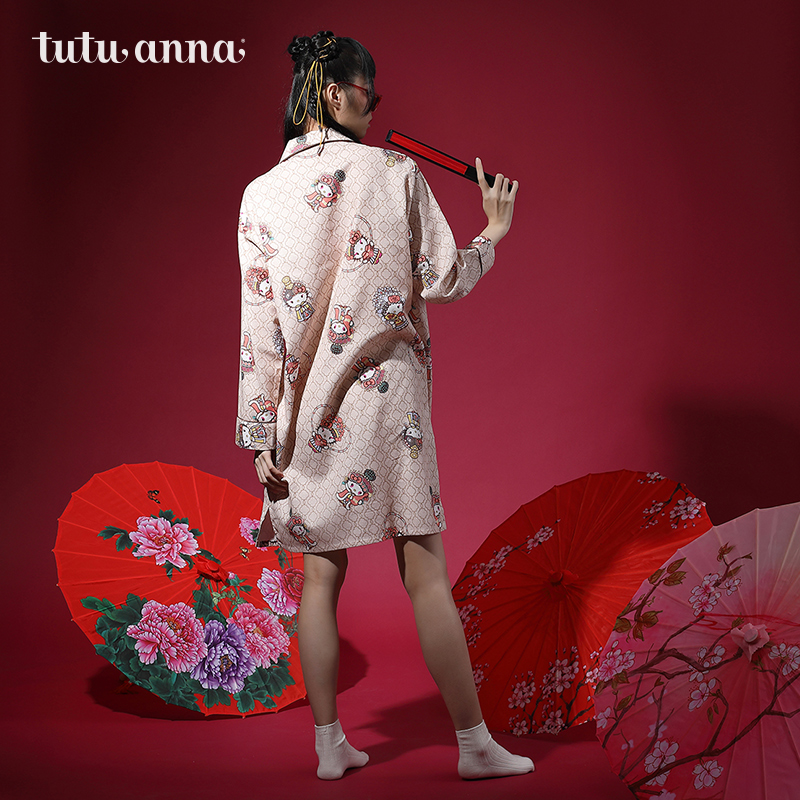 tutuanna春秋睡衣女长款睡裙女HelloKitty长袖京剧国风家居服女_虎窝淘