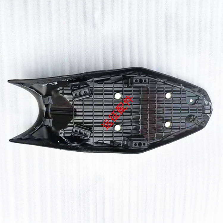 适用五羊本田彪影WH150-3 X150摩托车配件原装坐包座垫座包坐垫_虎窝淘