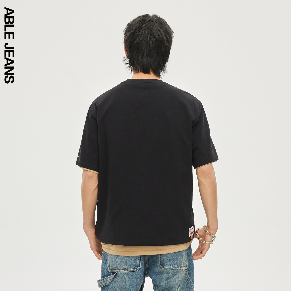 ABLE JEANS新款情侣短袖T恤维尼熊系列宽松短袖T恤781345_虎窝淘