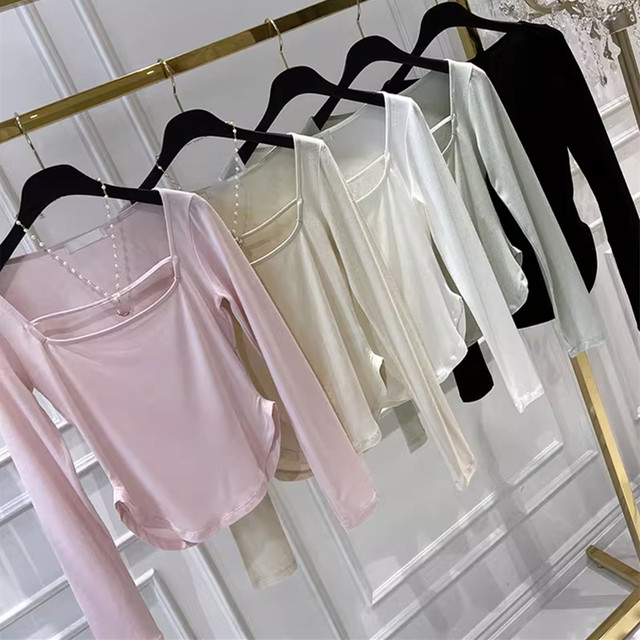 Pure wanton style and sexy cubes collar bone showing chest long sleeve ...