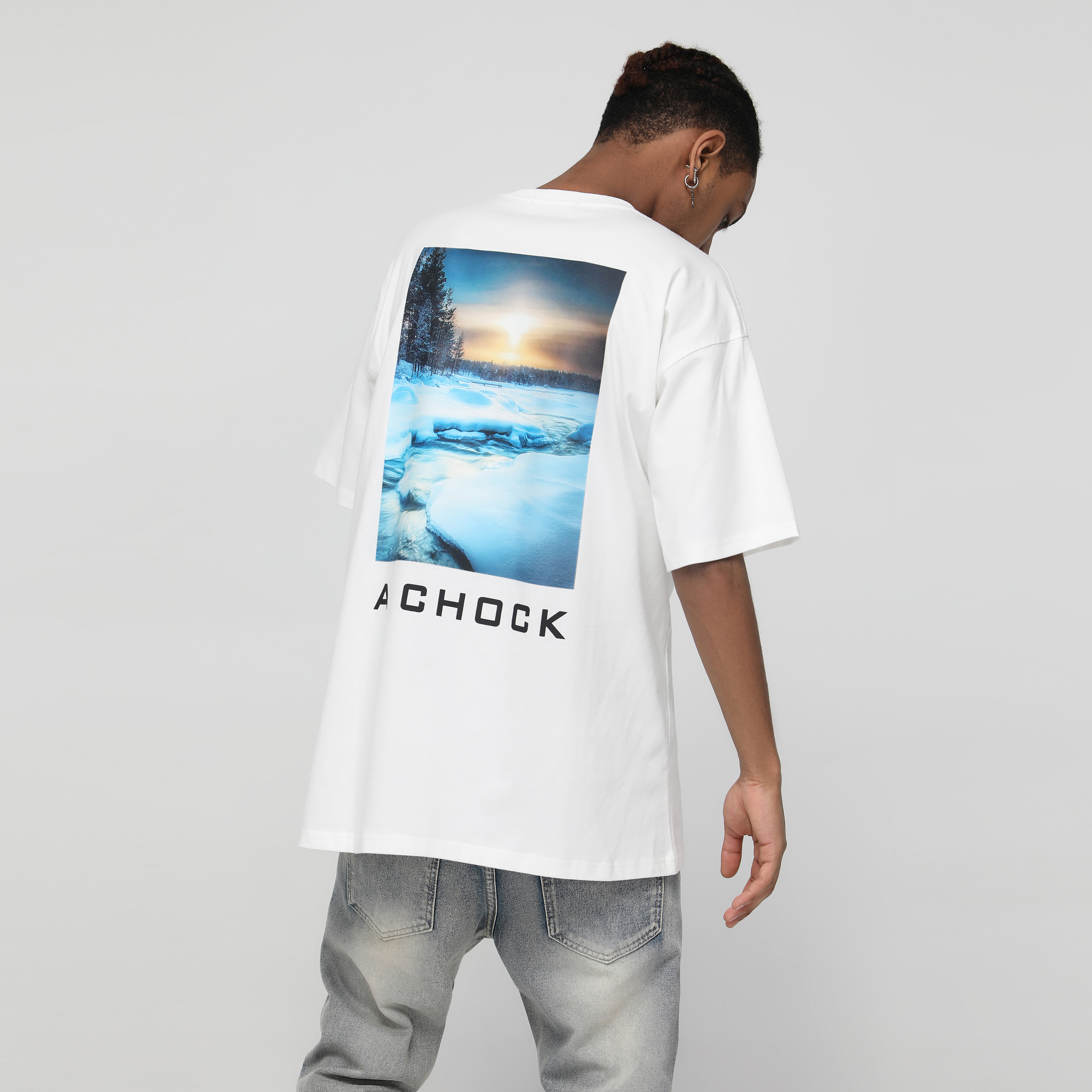 A chock原创国潮新品经典冰川雪地印花短袖圆领简约五分袖情侣t恤_虎窝淘