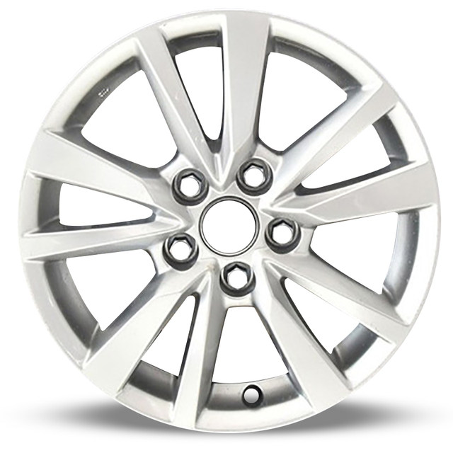 Suitable for new and old Toyota Camry 16-inch, 17-inch, and 18-inch ...