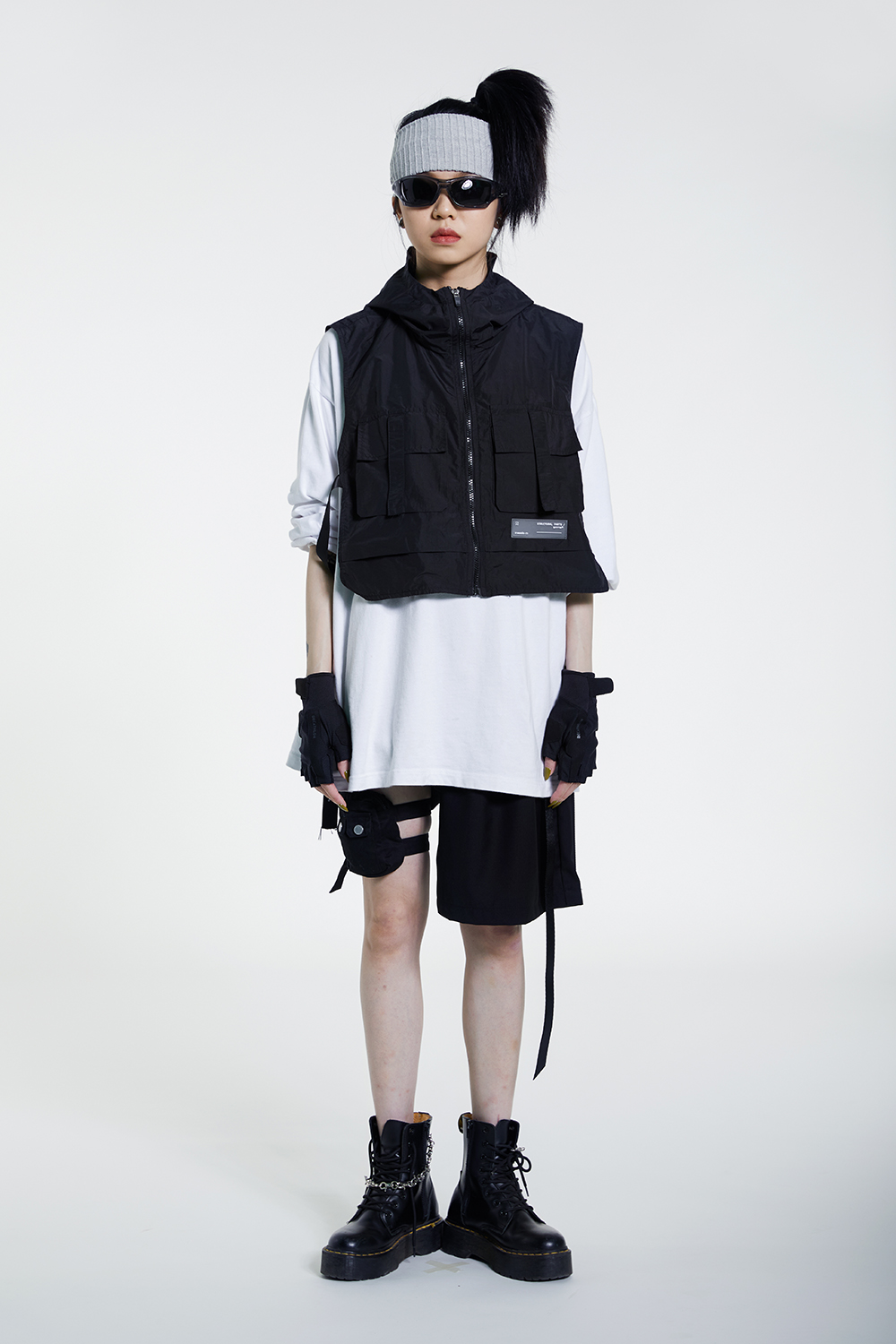 【潮WOO专属】SFTTR通勤可调节战术机能短款半截背心拉链男马甲_虎窝淘