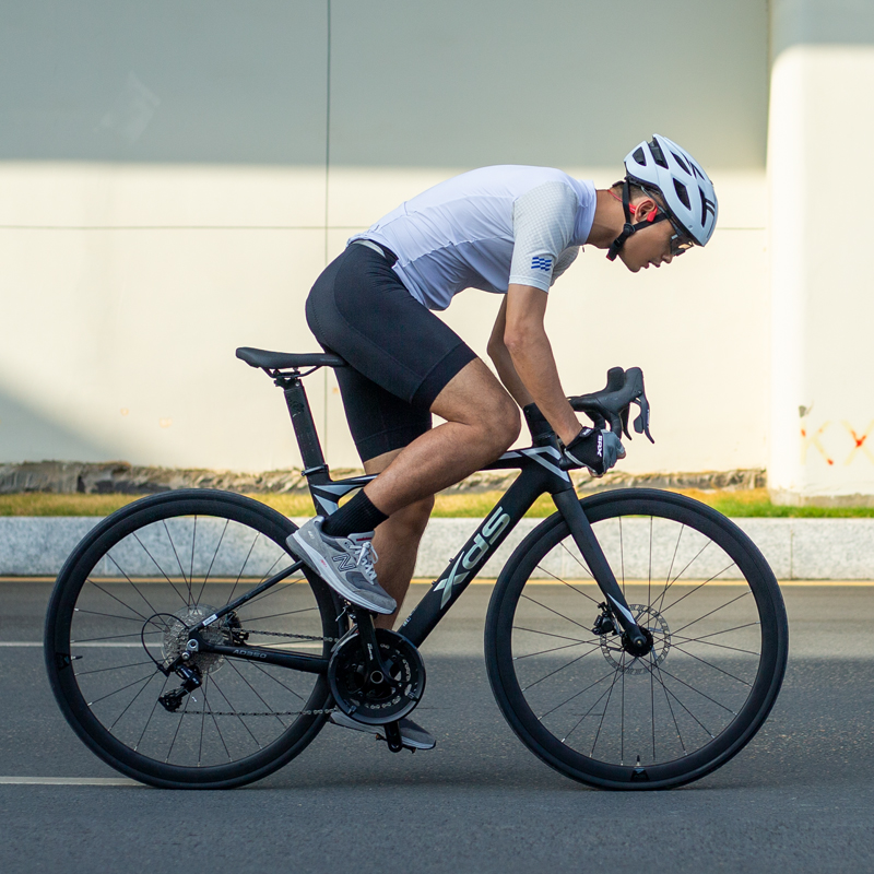 喜德盛2024新款AD350破风公路自行车20速油刹竞技变速桶轴单车_虎窝淘