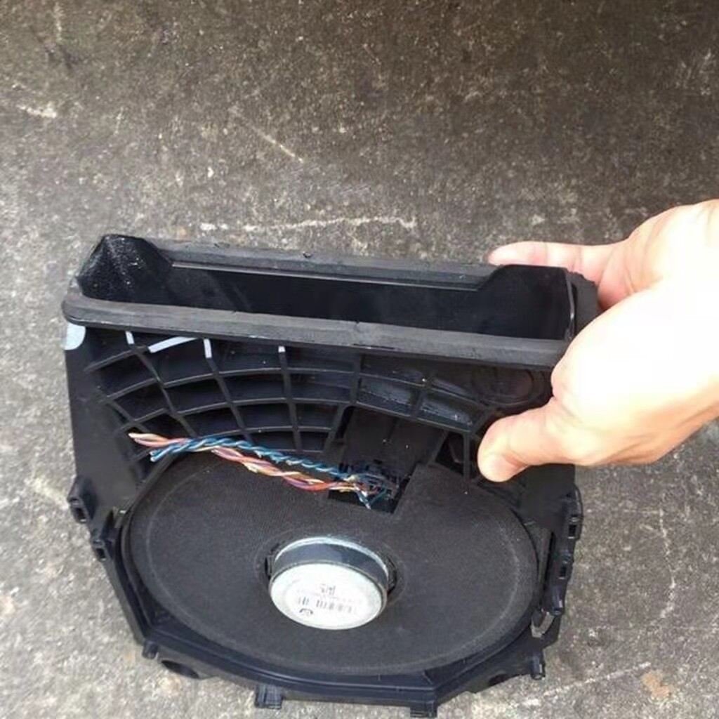 宝马1系3系x5 E90 E39 e46 e53 318 320 E60 X1 E84座椅低音喇叭_虎窝淘