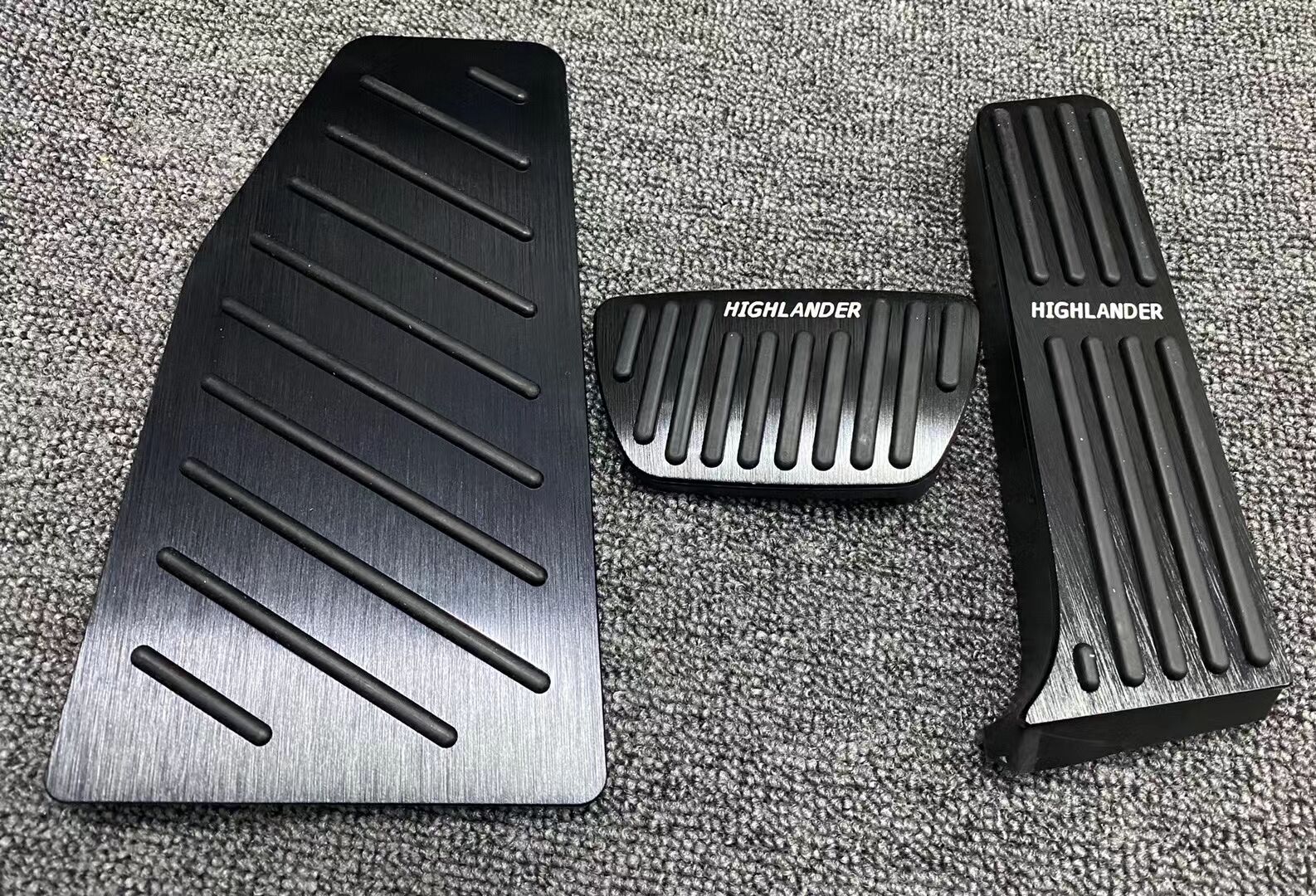 适用于2022款丰田汉兰达油门刹车踏板内饰改装铝合金防滑脚踏板_虎窝淘