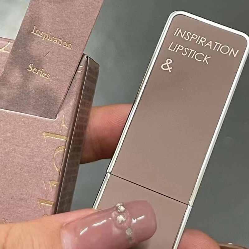 INSITI灵感画廊轻吻口红哑光低饱和雾面丝绒显白多用唇膏新色系_虎窝淘