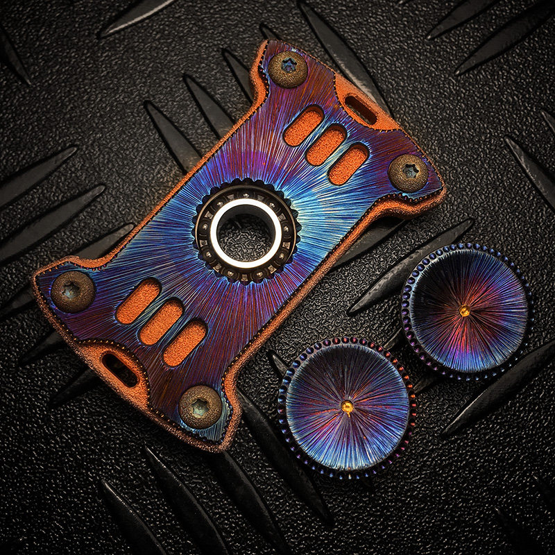 CooYoo指间怪兽EDC锤头鲨指尖陀螺炫彩钛合金手工雕刻限量版_虎窝淘