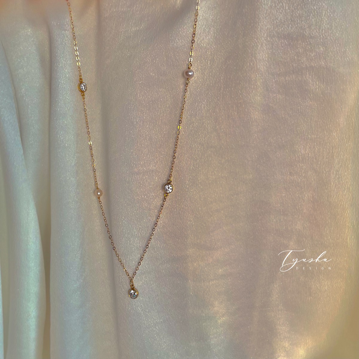 Tyusha若隐若现的精致满天星锆石天然珍珠项链包金镶钻叠戴锁骨链_虎窝淘