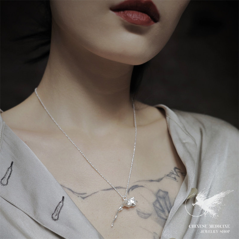 AOKINSIDE凛空花项链小众原创设计925纯银吊坠男女气质花瓣_虎窝淘