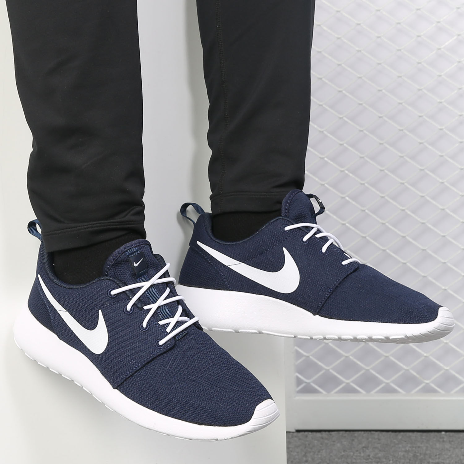 Nike/耐克官方正品 ROSHE ONE男子舒适休闲运动跑步鞋 511881_虎窝淘