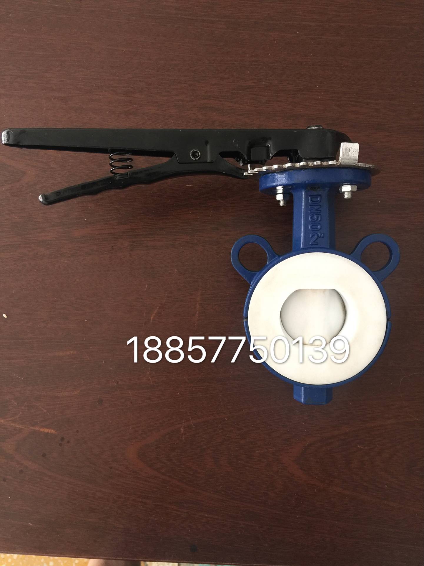 衬氟蝶阀D71F46-16C铸钢对夹手动蝶阀DN50 65 80 100 125 150 200_虎窝淘