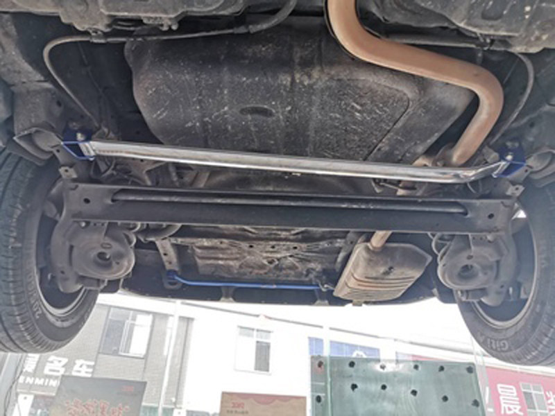 宝骏510顶吧平衡杆扭力杆井字架拉杆稳定防侧倾宝骏510前顶吧改装_虎窝淘