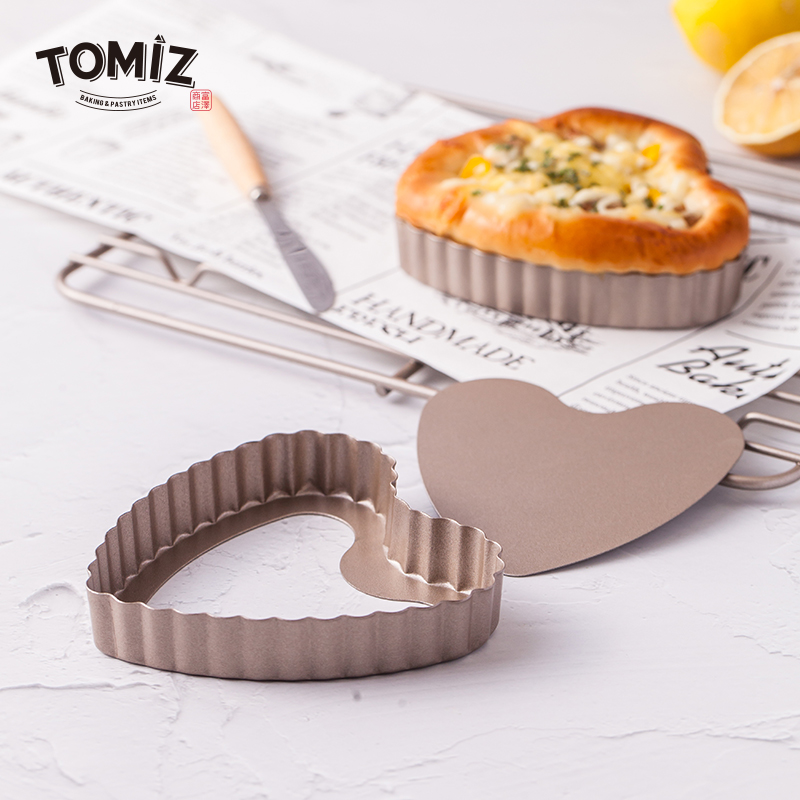 TOMIZ富泽商店迷你活底心形蛋糕模烘焙器具派盘披萨盘碳钢材质_虎窝淘