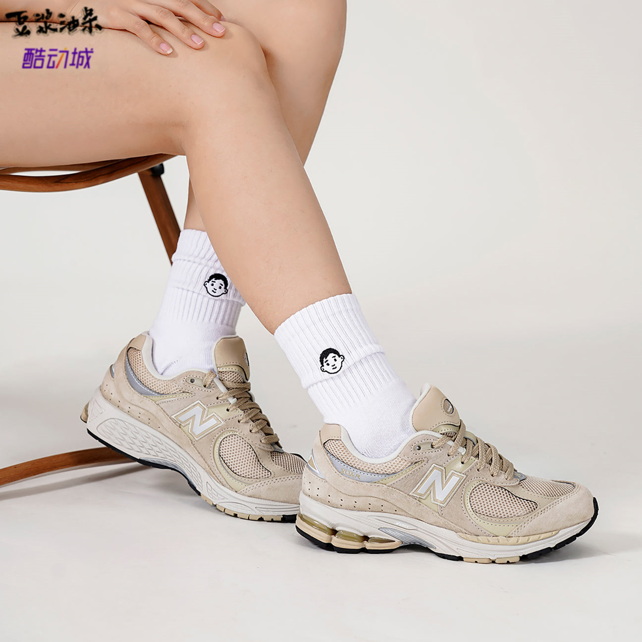 New Balance NB2002卡其色男女情侣运动休闲复古慢跑鞋ML2002R2_虎窝淘