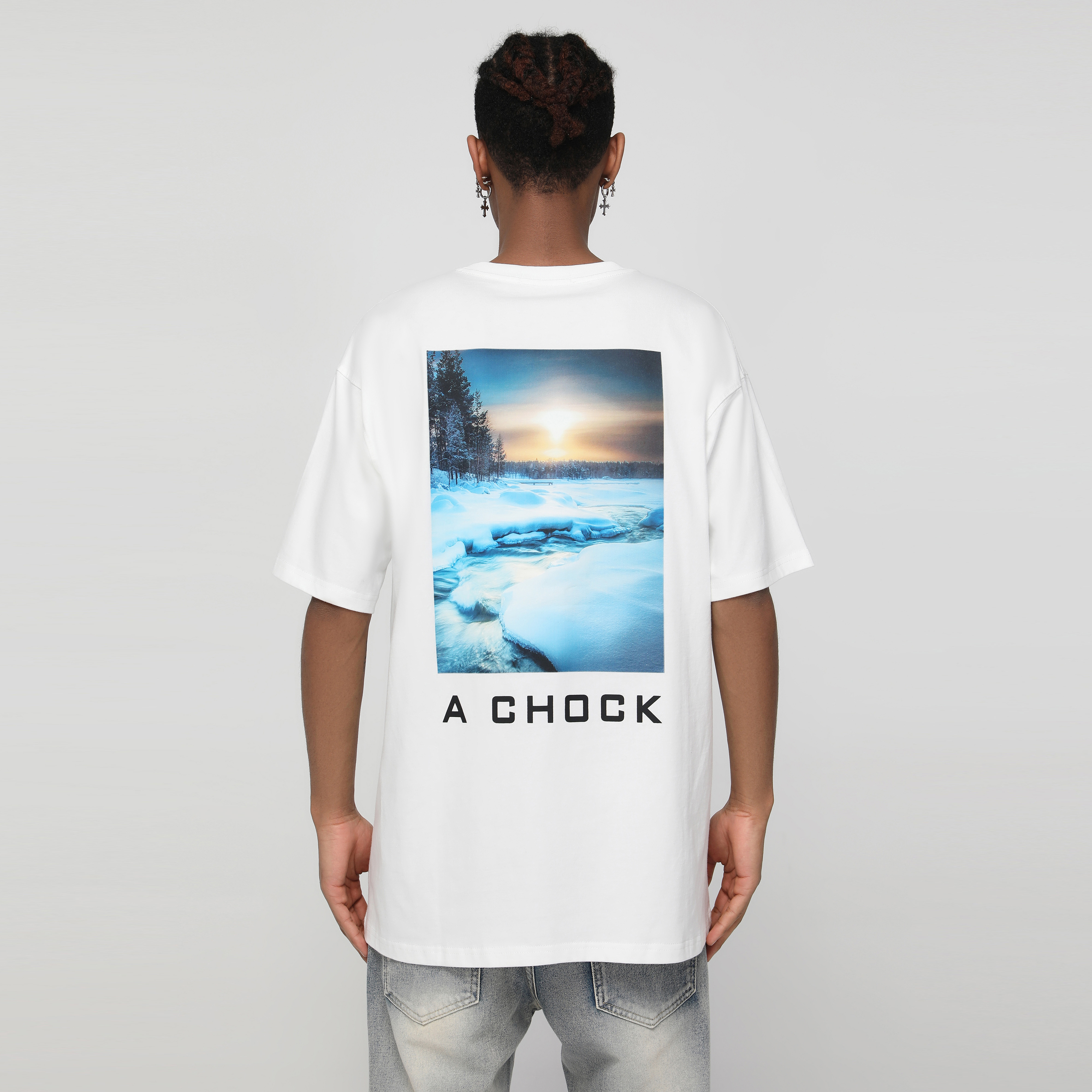 A chock原创国潮新品经典冰川雪地印花短袖圆领简约五分袖情侣t恤_虎窝淘