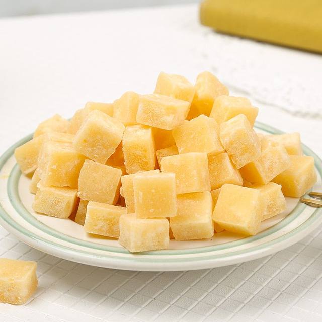 Loquat pear paste sugar Guangxi authentic refreshing sugar autumn pear ...