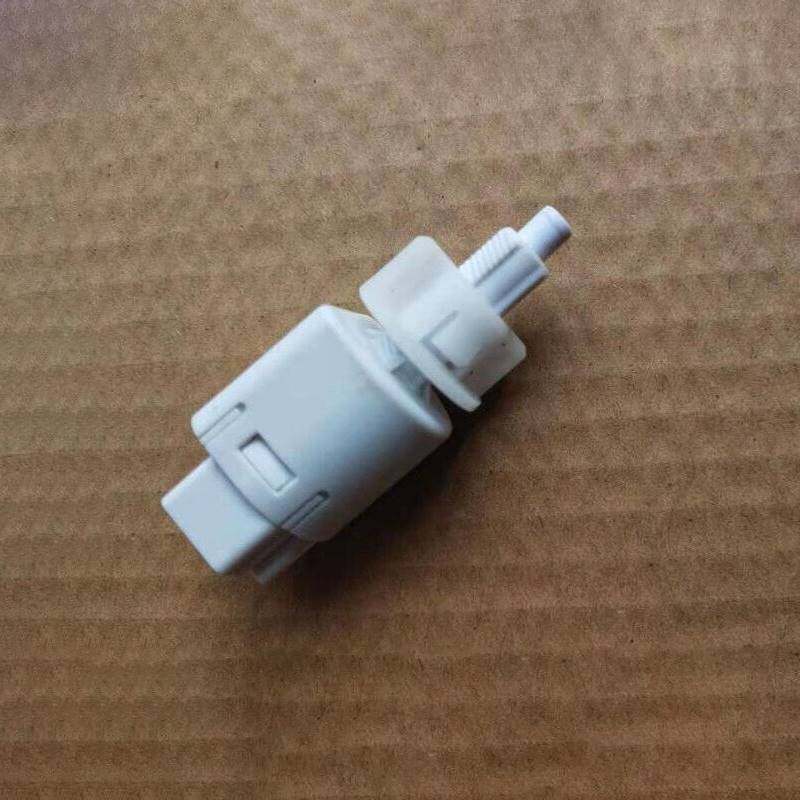适配大乘G60 G60S G70S刹车灯开关制动灯开关尾灯传感器配件_虎窝淘