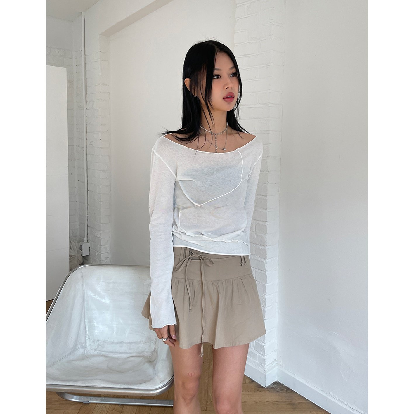 Unique SEI韩国小众设计款抽象曲线不锁边薄款圆领长袖t恤打底衫_虎窝淘