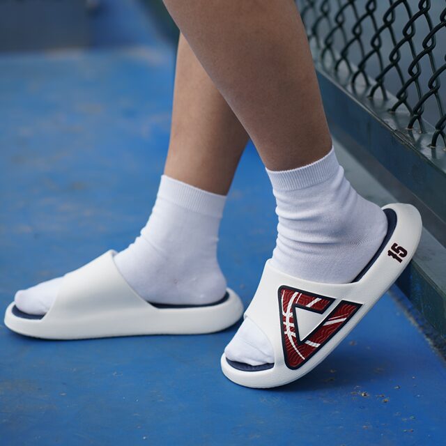Peak style extreme slippers for women's time and space gate 25 years ...