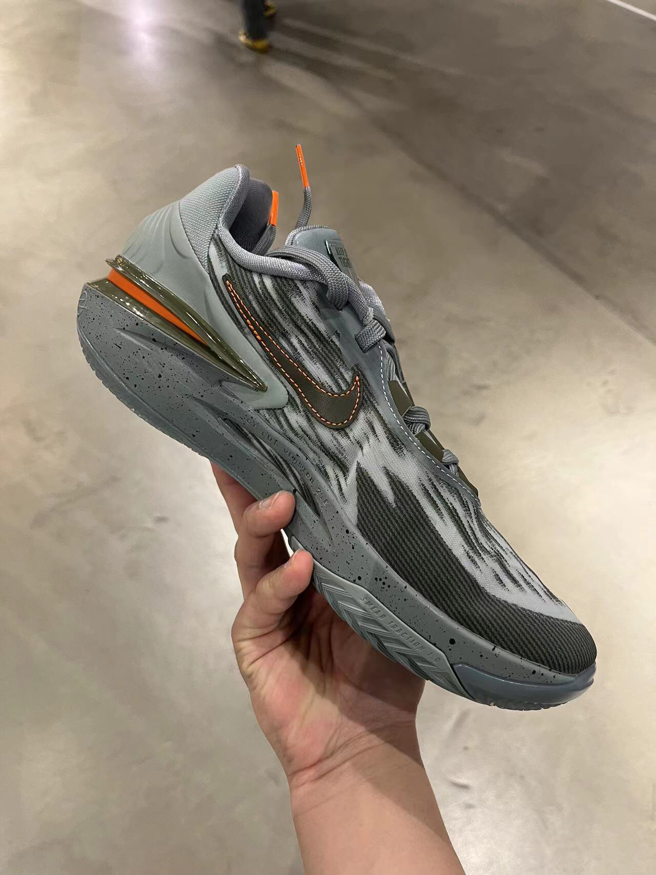 耐克Nike Air Zoom GT Cut2灰色布克低帮男子篮球鞋DJ6013-301_虎窝淘