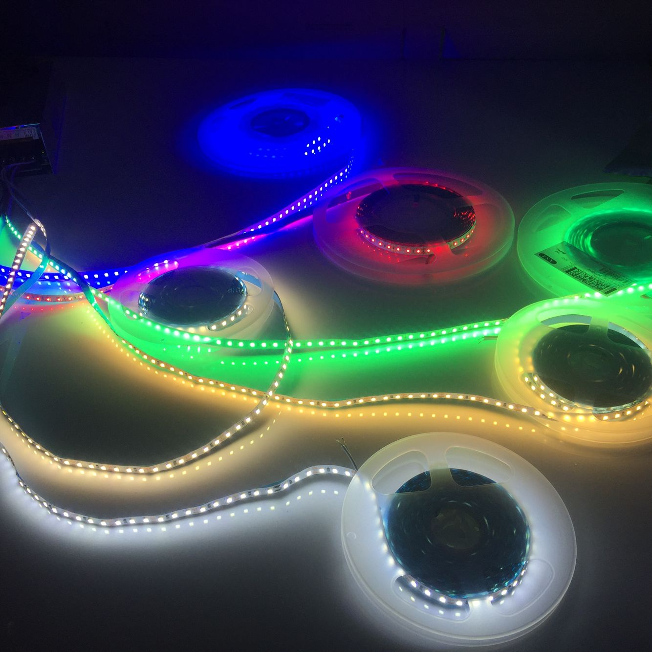 led灯带12V软灯条2835低压高亮灯带铝槽展柜灯箱粘贴背胶软光带_虎窝淘