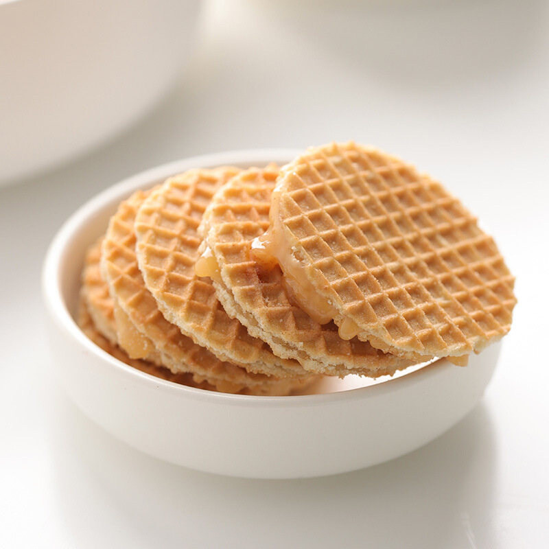 阿孔特俄罗斯进口拉丝饼华夫网红炼乳夹心小圆饼408g袋_虎窝淘