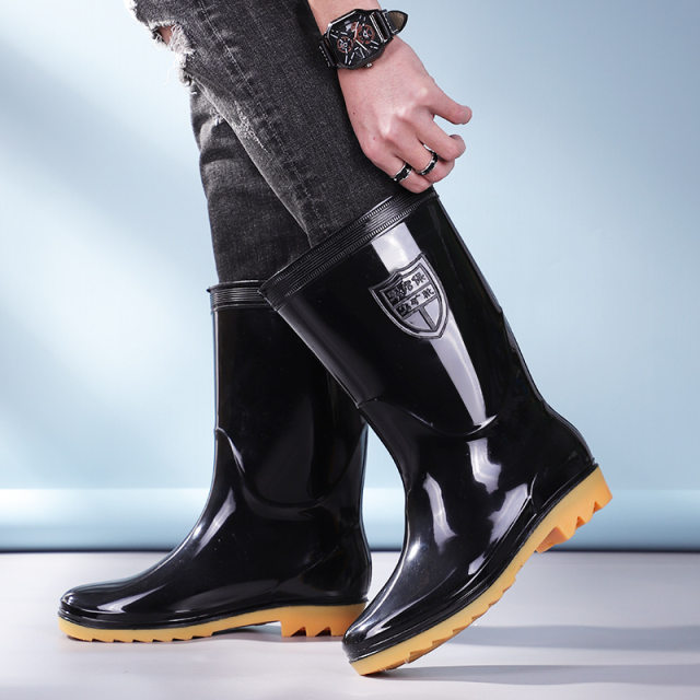 Wear-resistant rain boots men's waterproof rubber shoes medium-high ...