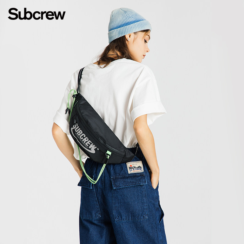 Subcrew斜挎包男士潮牌胸包大容量单肩包女国潮腰包饺子包SB052_虎窝淘