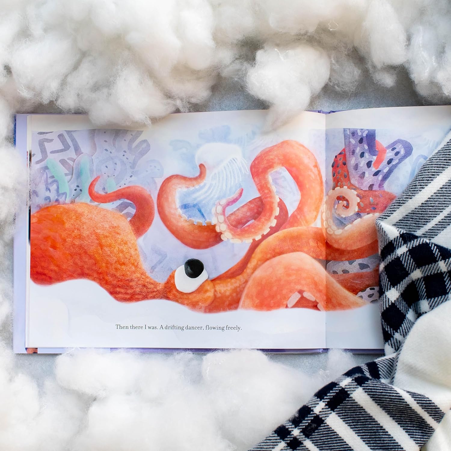 万物梦生 Brendan Wenzel新作凯迪克奖得主英文原版精装绘本 Every Dreaming Creature_虎窝淘