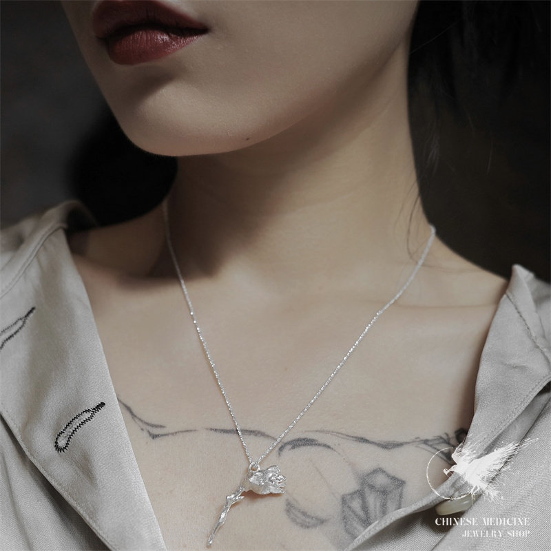 AOKINSIDE凛空花项链小众原创设计925纯银吊坠男女气质花瓣_虎窝淘