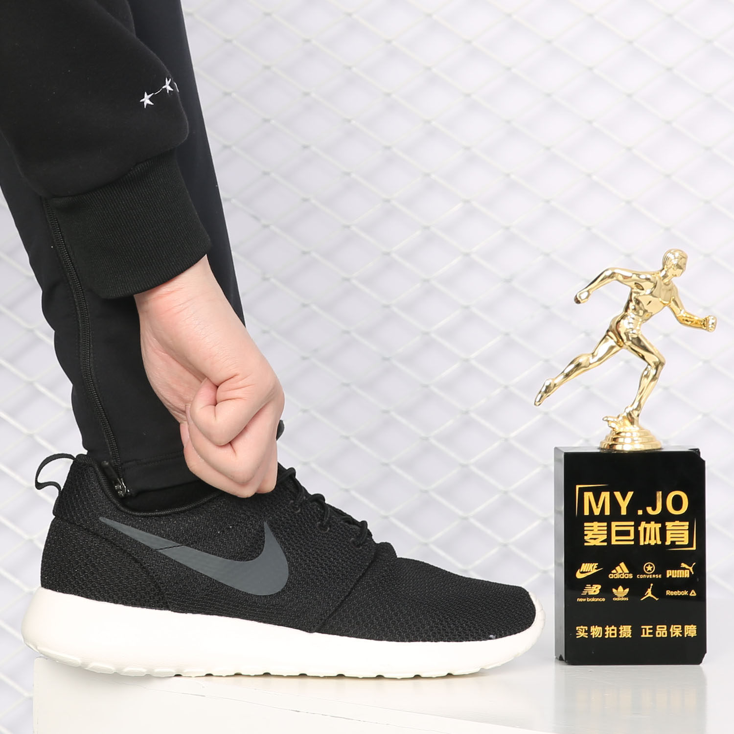 Nike/耐克官方正品 ROSHE ONE男子舒适休闲运动跑步鞋 511881_虎窝淘