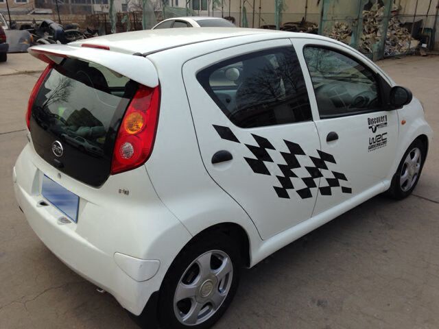 适用于比亚迪改装F0尾翼 F0压卧压式尾翼免打孔 F0 E1小包围_虎窝淘