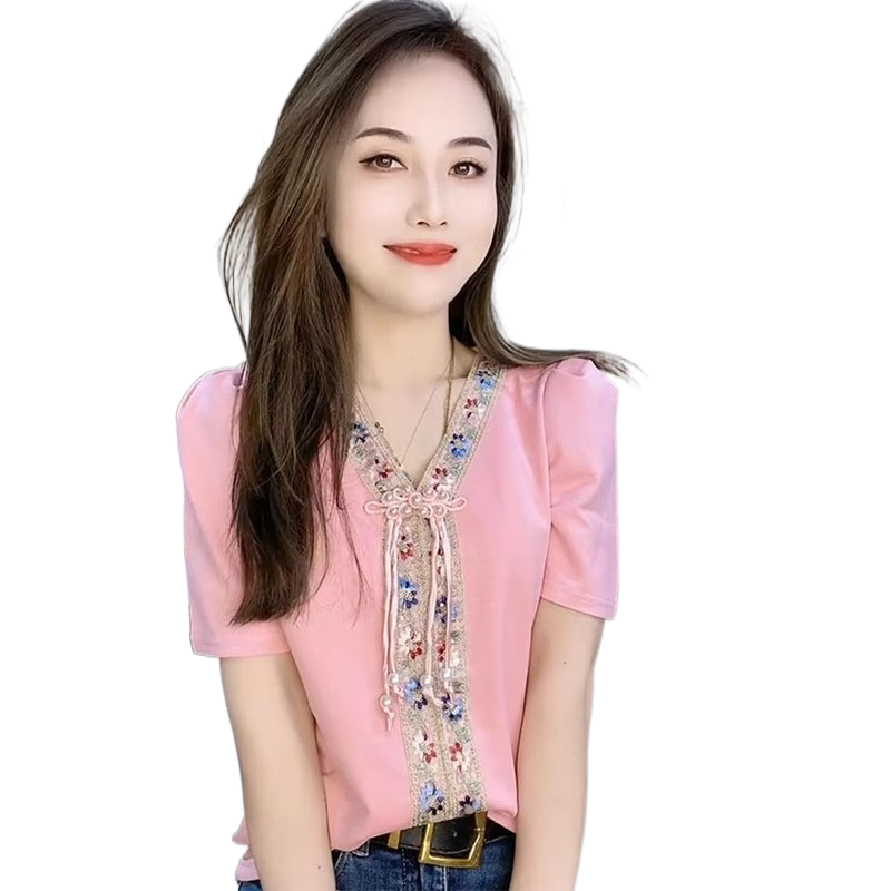 国风V领钉珠刺绣盘扣流苏拼色短袖T恤女夏季2024新款时尚打底上衣-Taobao