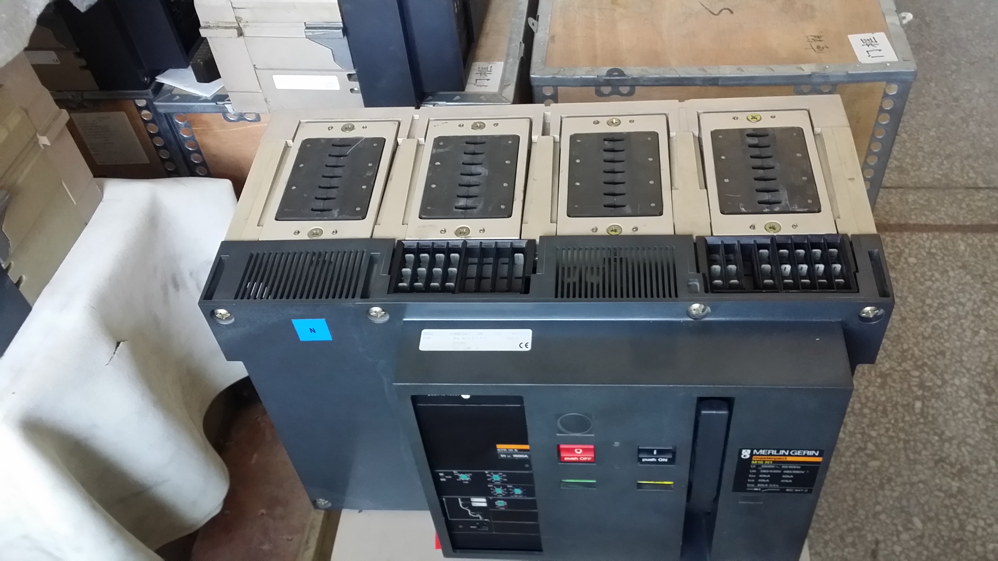 Masterpact M16N1 4P STR38S circuit breaker produced by Merlin Gerin