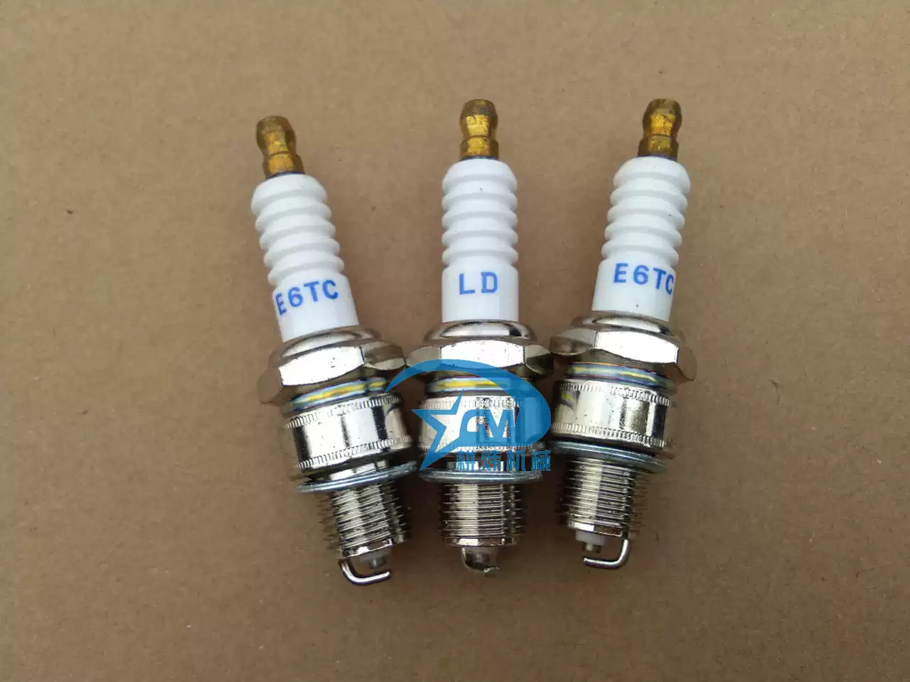 汽油发电机配件152F/1E43F长火花塞152F短火花塞雷电牌华世丹E6TC