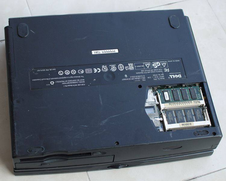 HIFIDIY论坛-古董收藏笔记本电脑：IBM ThinkPad 760EL、DELL Latitude XPi CD、NEC PC-9801 ...