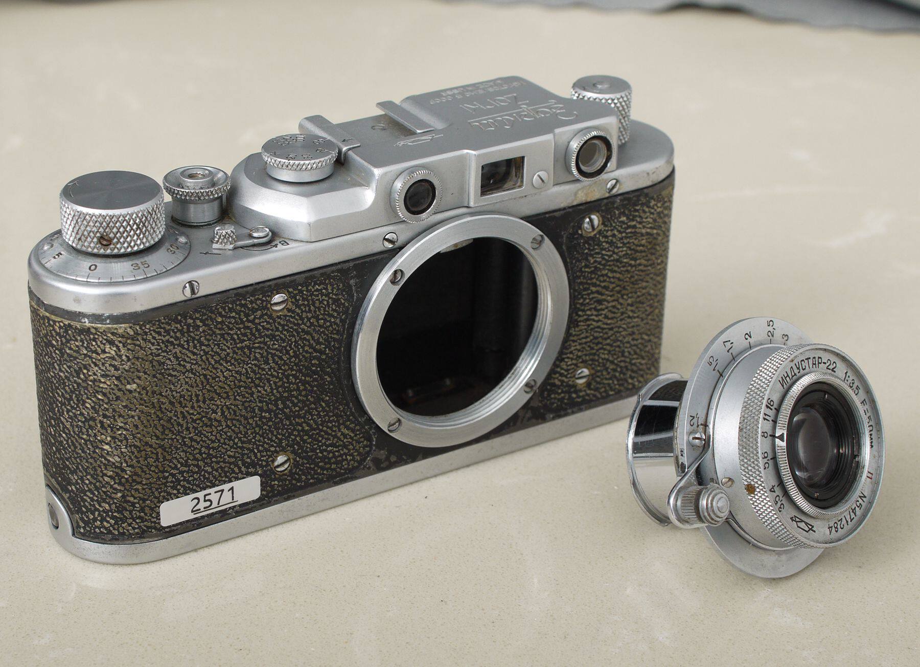 HIFIDIY论坛-苏联 卓尔基 Zorki 双语版原型机 胶卷旁轴相机 仿徕卡 经典古董收藏相机 - Powered by Discuz!