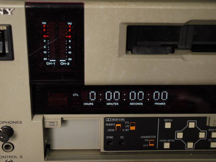 HIFIDIY论坛-索尼 VO-5850P U-matic 古董录像磁带编辑机 录像机.。。。。。 - Powered by Discuz!