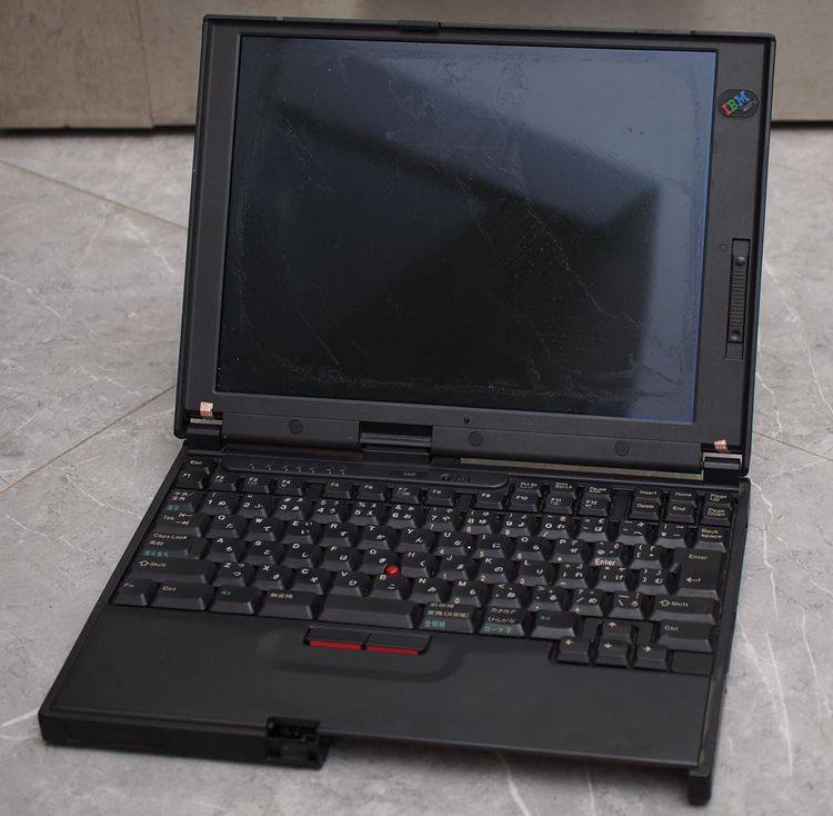 HIFIDIY论坛-古董笔记本电脑：IBM ThinkPad 560、IBM ThinkPad R30、富士通 FMV-650 NU7C/L ...