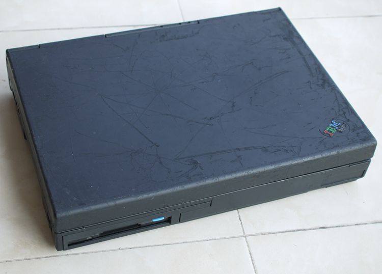 HIFIDIY论坛-古董收藏笔记本电脑：IBM ThinkPad 760EL、DELL Latitude XPi CD、NEC PC-9801 ...