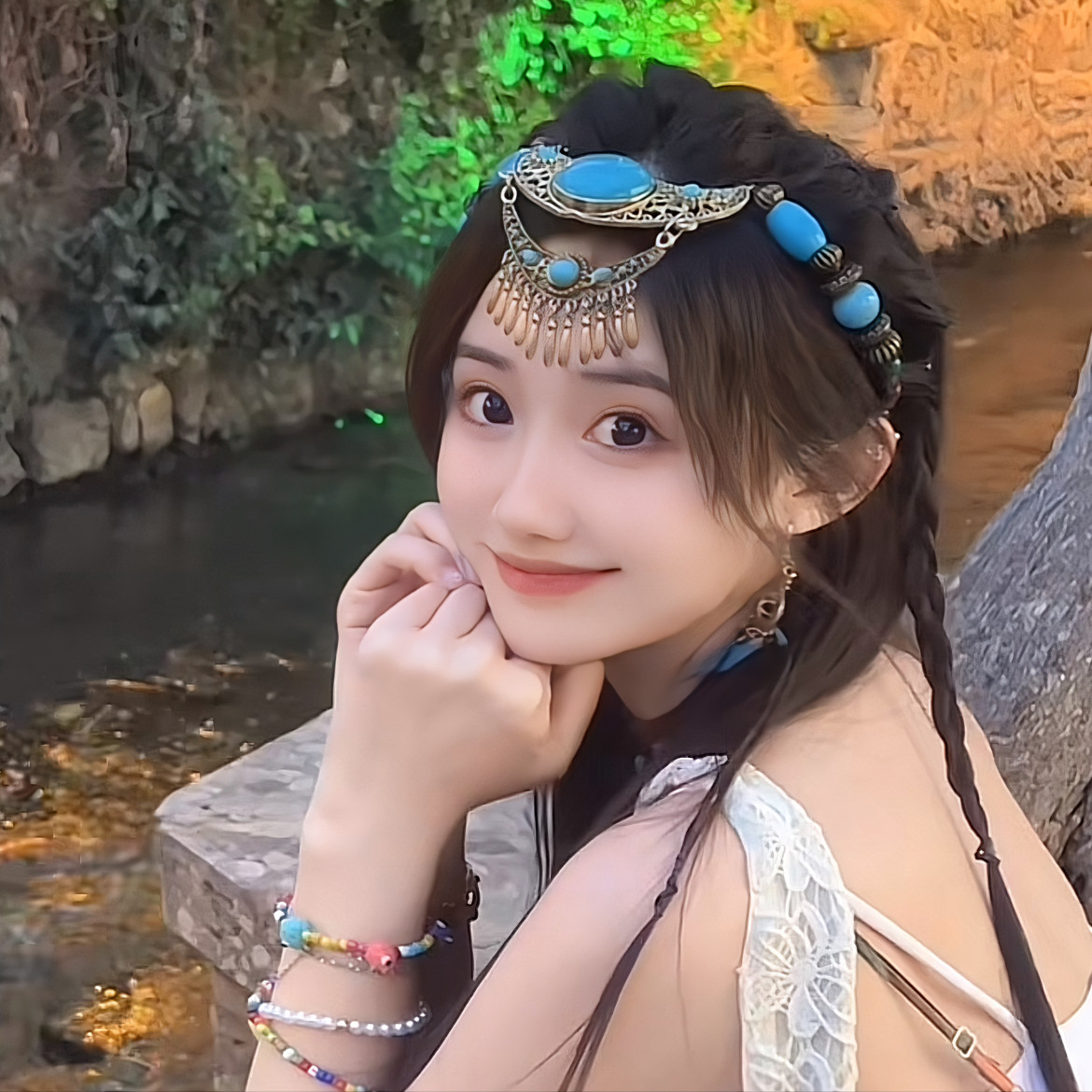 西藏云南少数民族复古流苏头饰额前链波西米亚吊坠旅拍发饰摄影女