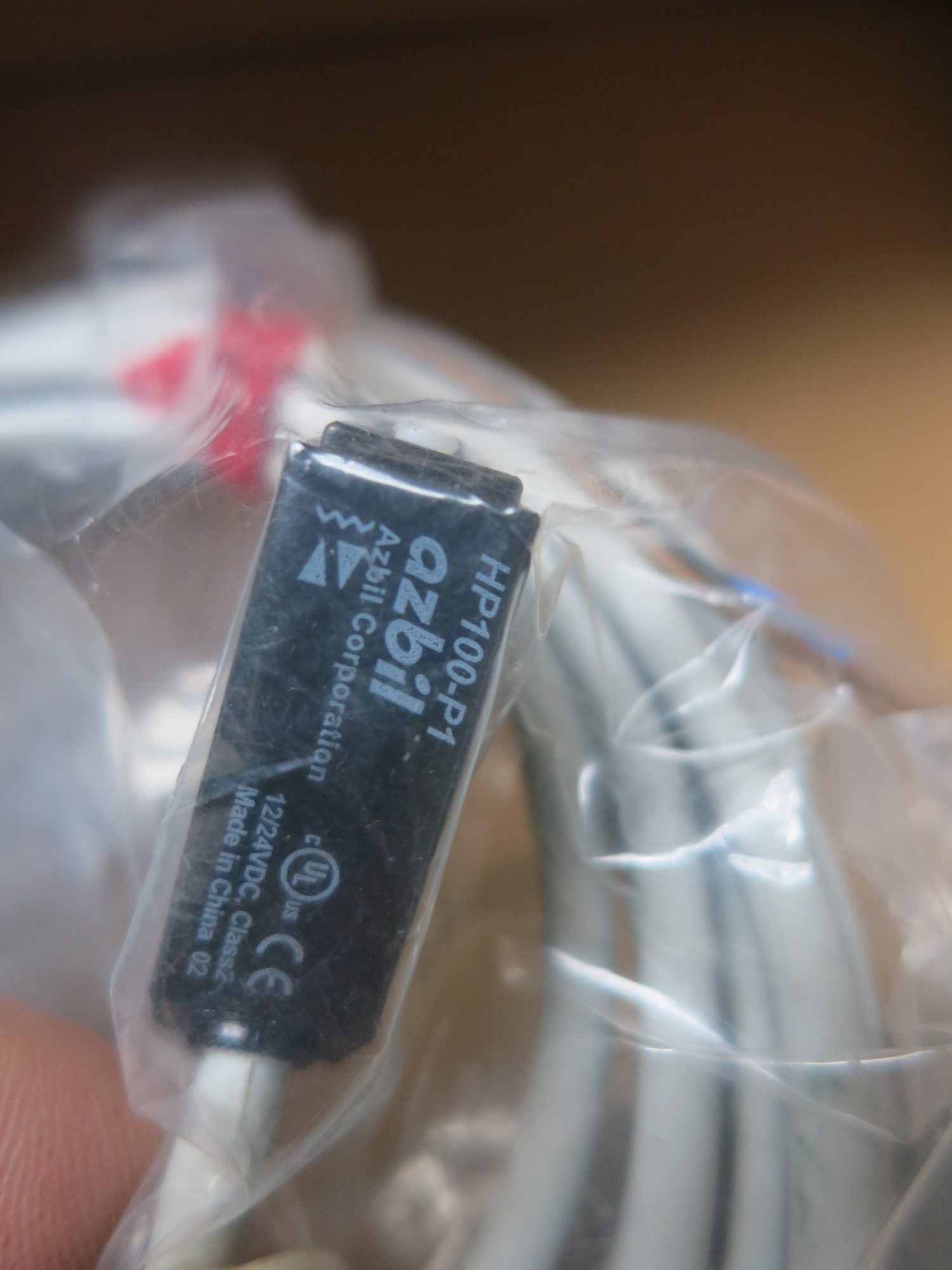 全新原裝正品 光電開關 HP100-P1 鏡面反射感應感測器A1 T2 E1 R1