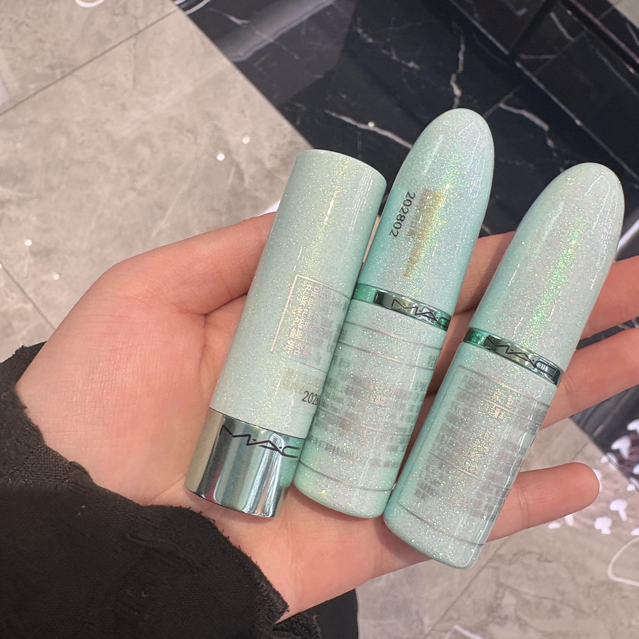 2025圣诞限定：MAC缎光唇膏Glisten Up/Pinklist，打造节日高光时刻_唇膏_淘宝美妆网