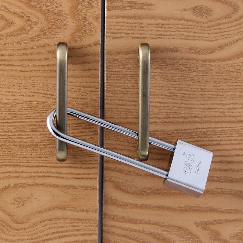 Dorm room essential: extended padlock – your privacy guardian