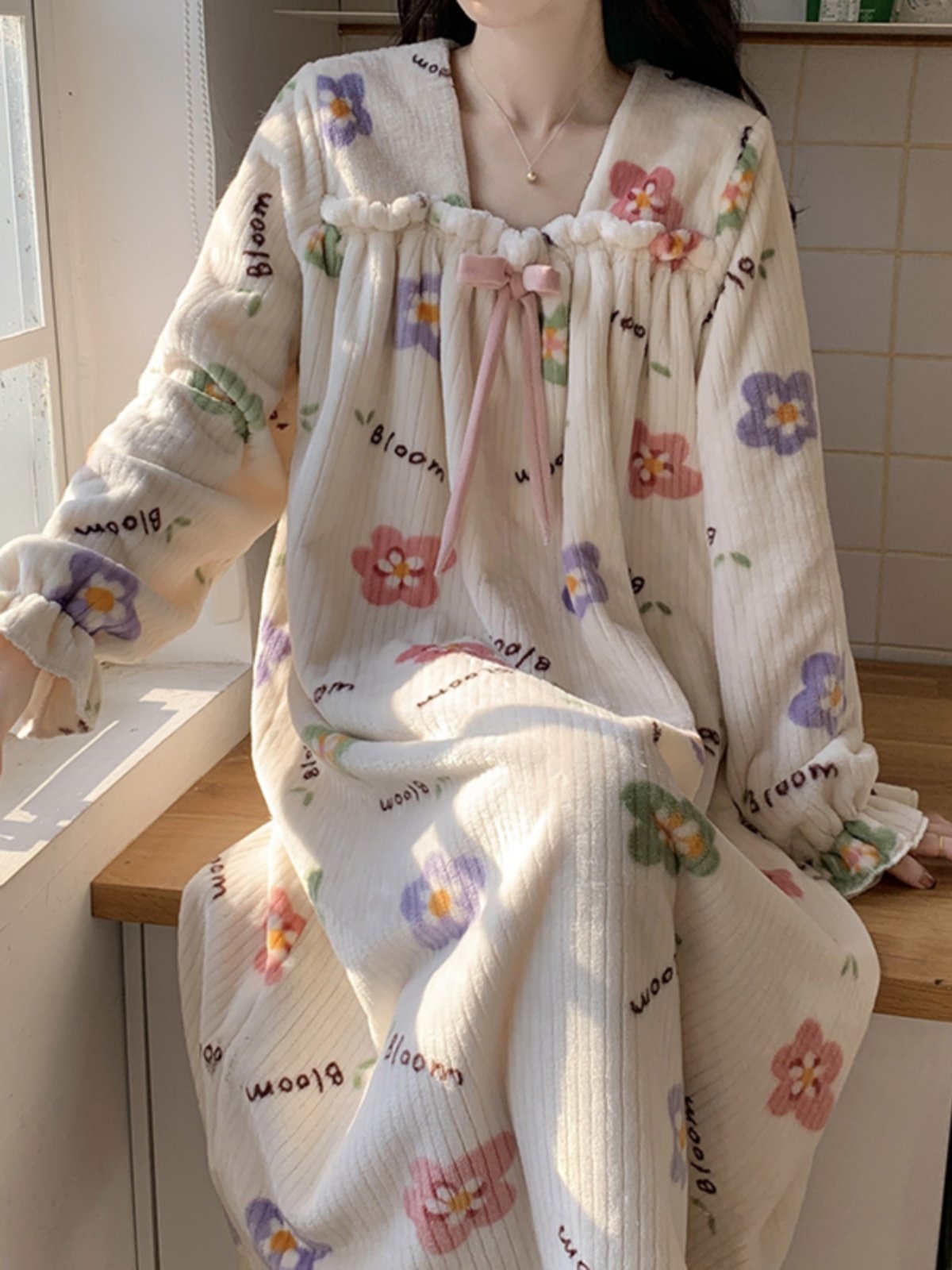 Coral Fleece Nightgown Women's Winter Thickened fleece-lined Cute Sweet ...