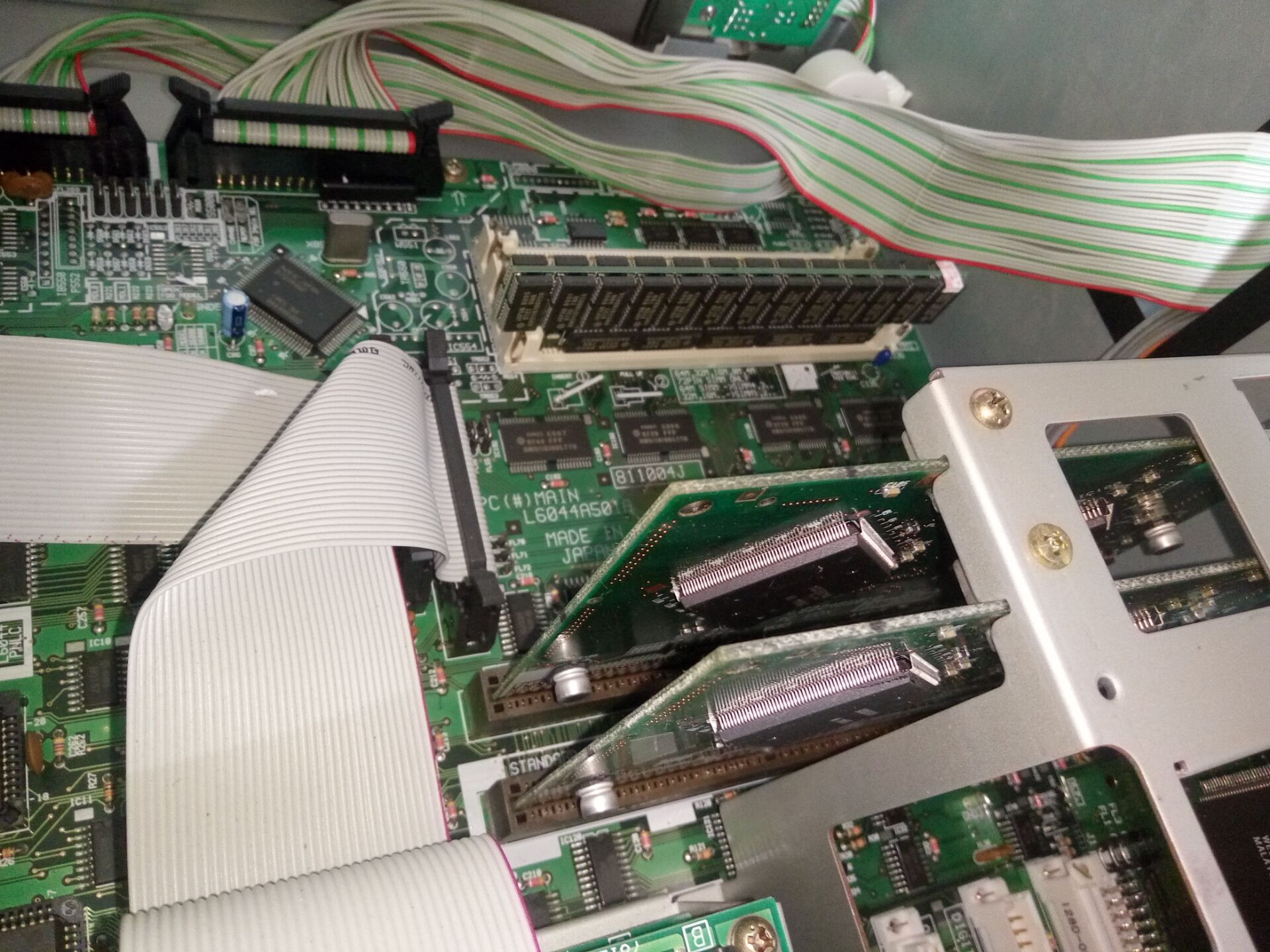 Купить MIDI контроллер акаи s6000 с сэмплера Akai в интернет-магазине с ...