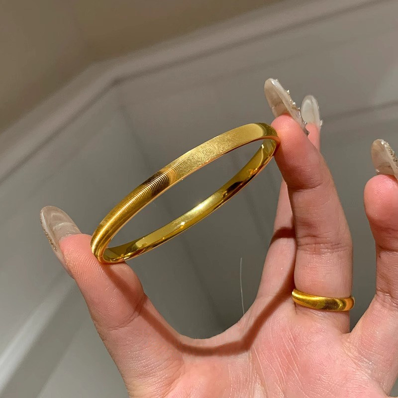 法国设计师Classy Key金色手镯，高级感手饰怎么选？带你揭秘它的魅力所在 -拎环-淘宝好物网
